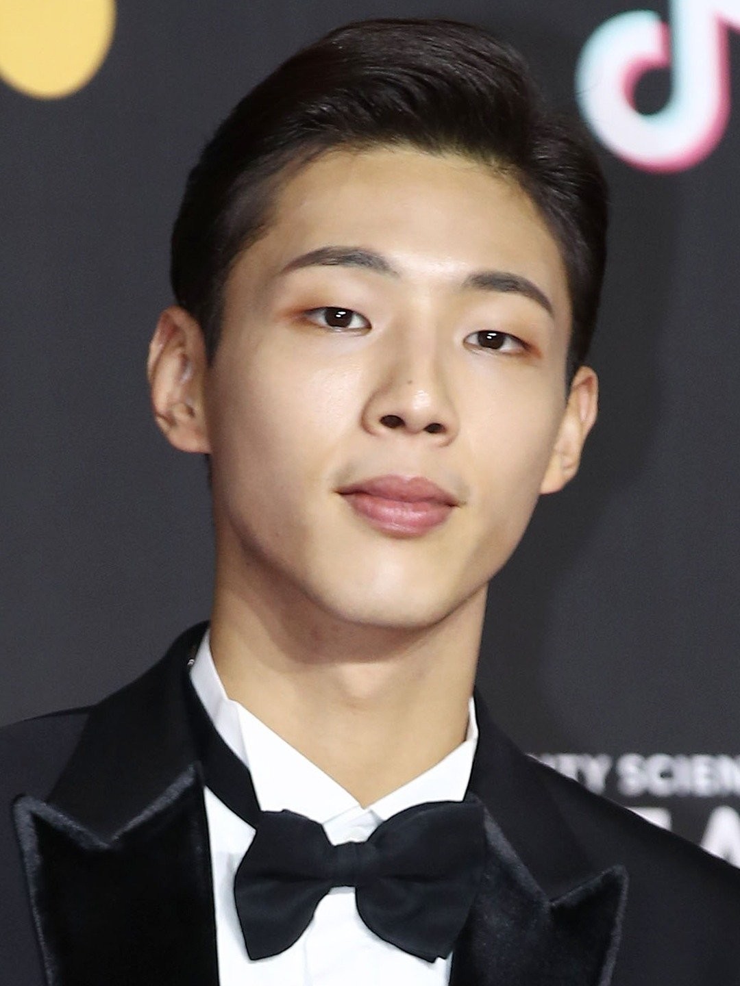 Ji-soo Pictures | Rotten Tomatoes