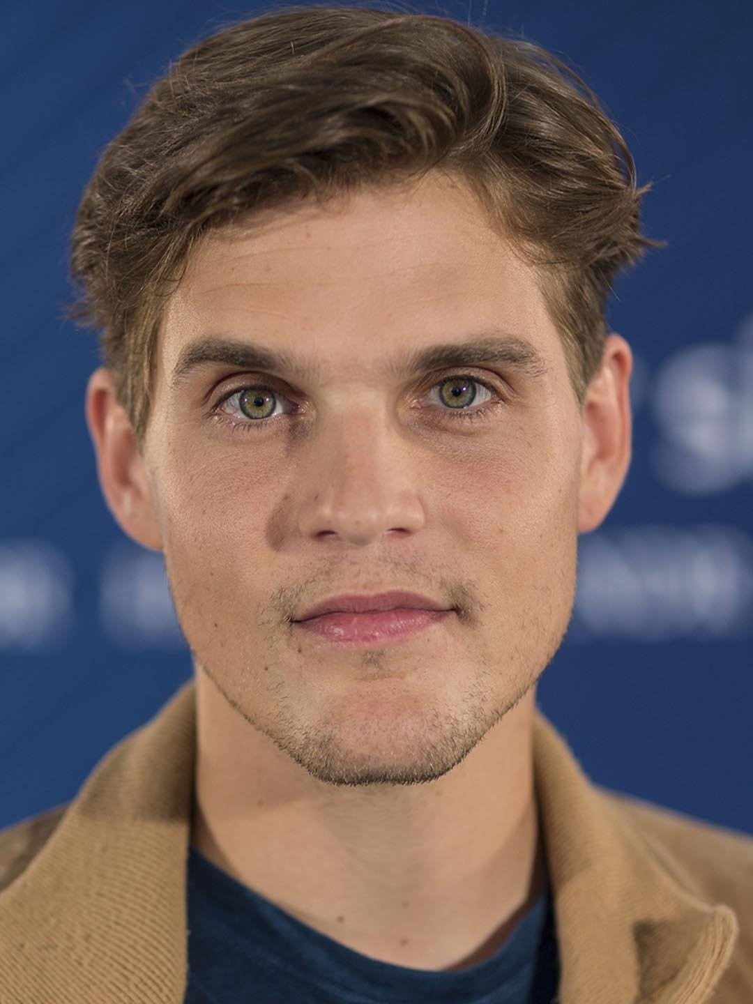 Benjamin Lillie Pictures | Rotten Tomatoes
