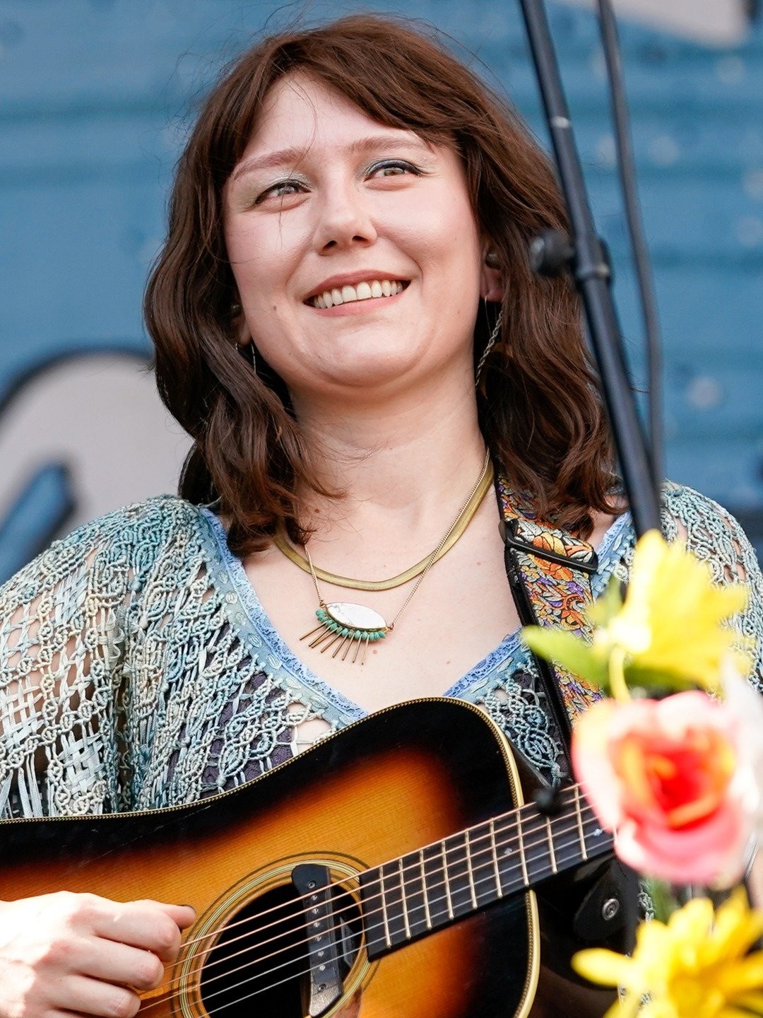 Molly Tuttle Pictures | Rotten Tomatoes
