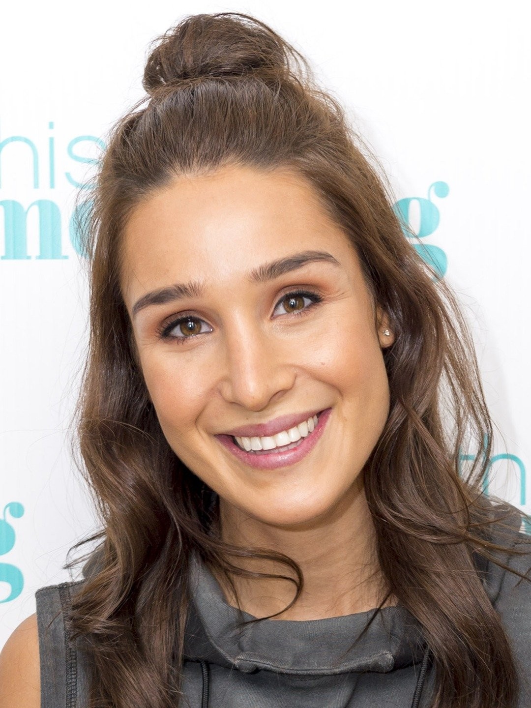 Kayla Itsines Pictures | Rotten Tomatoes