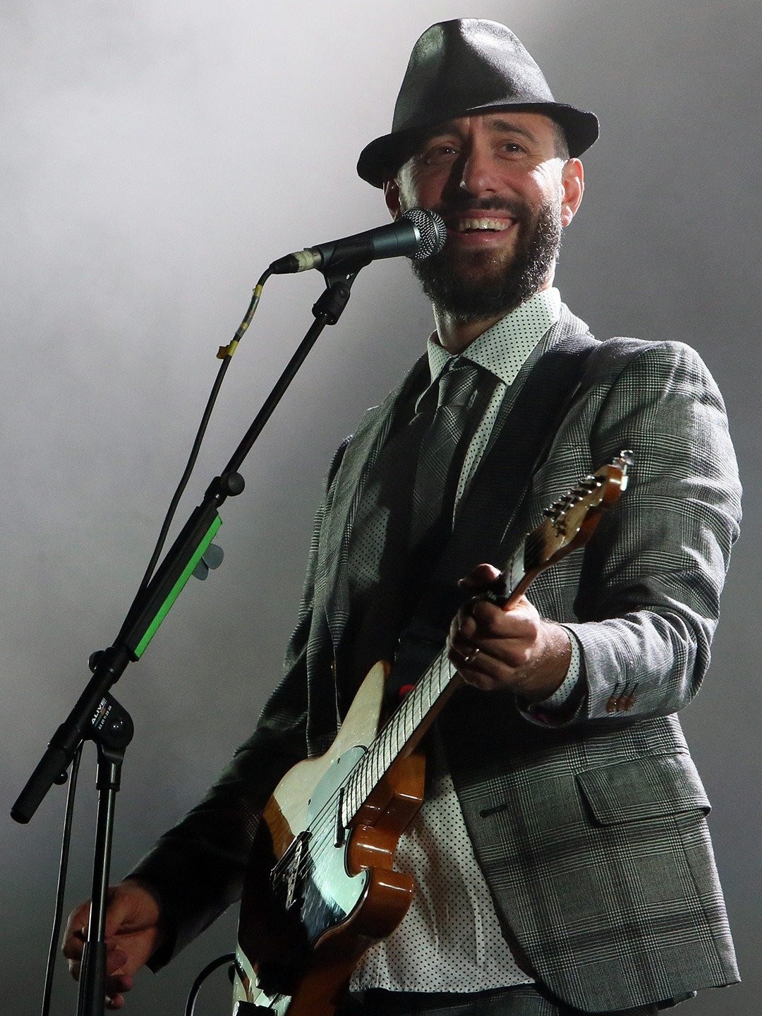 Charlie Winston Pictures | Rotten Tomatoes