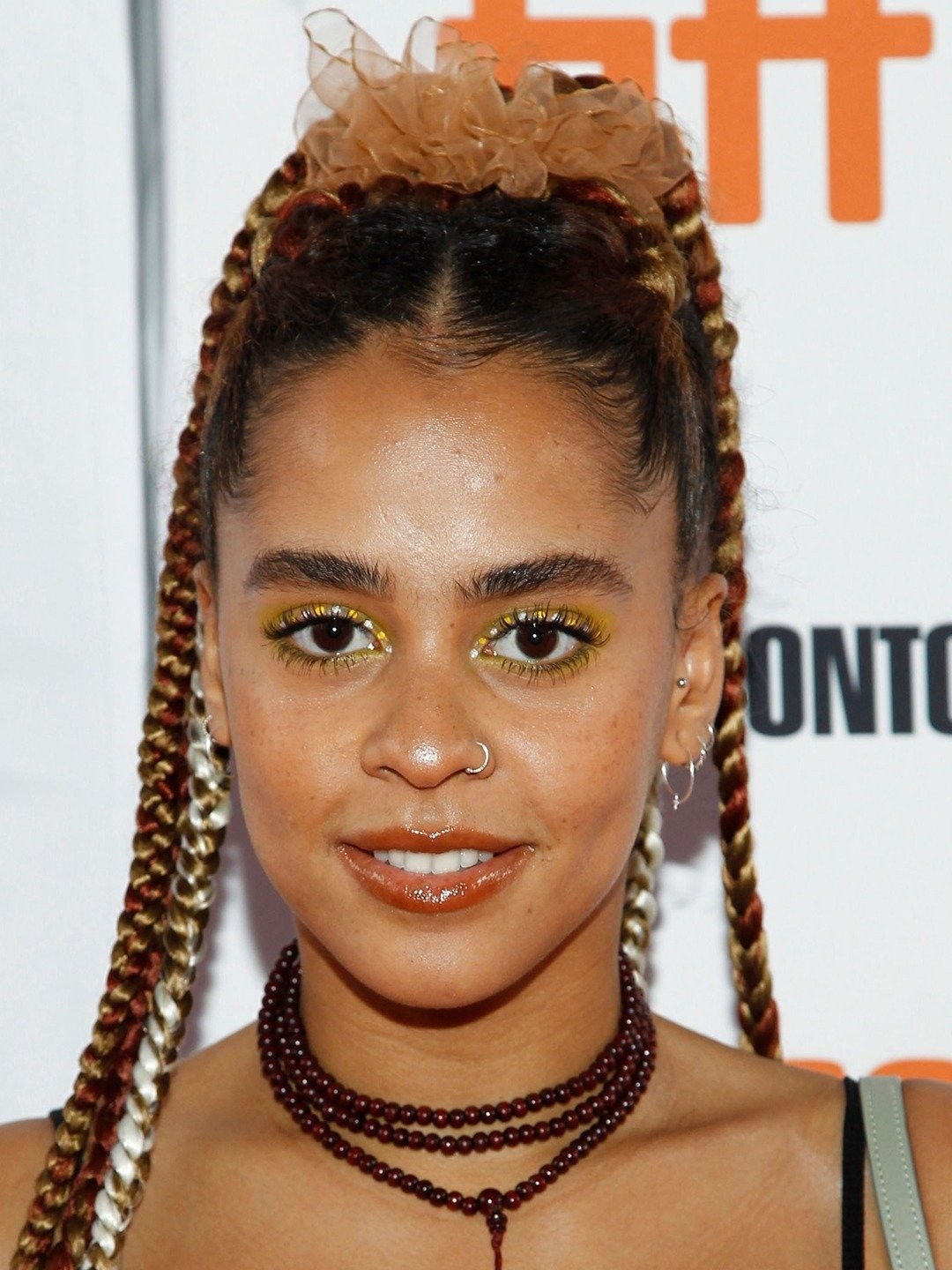 Olive Gray Pictures | Rotten Tomatoes