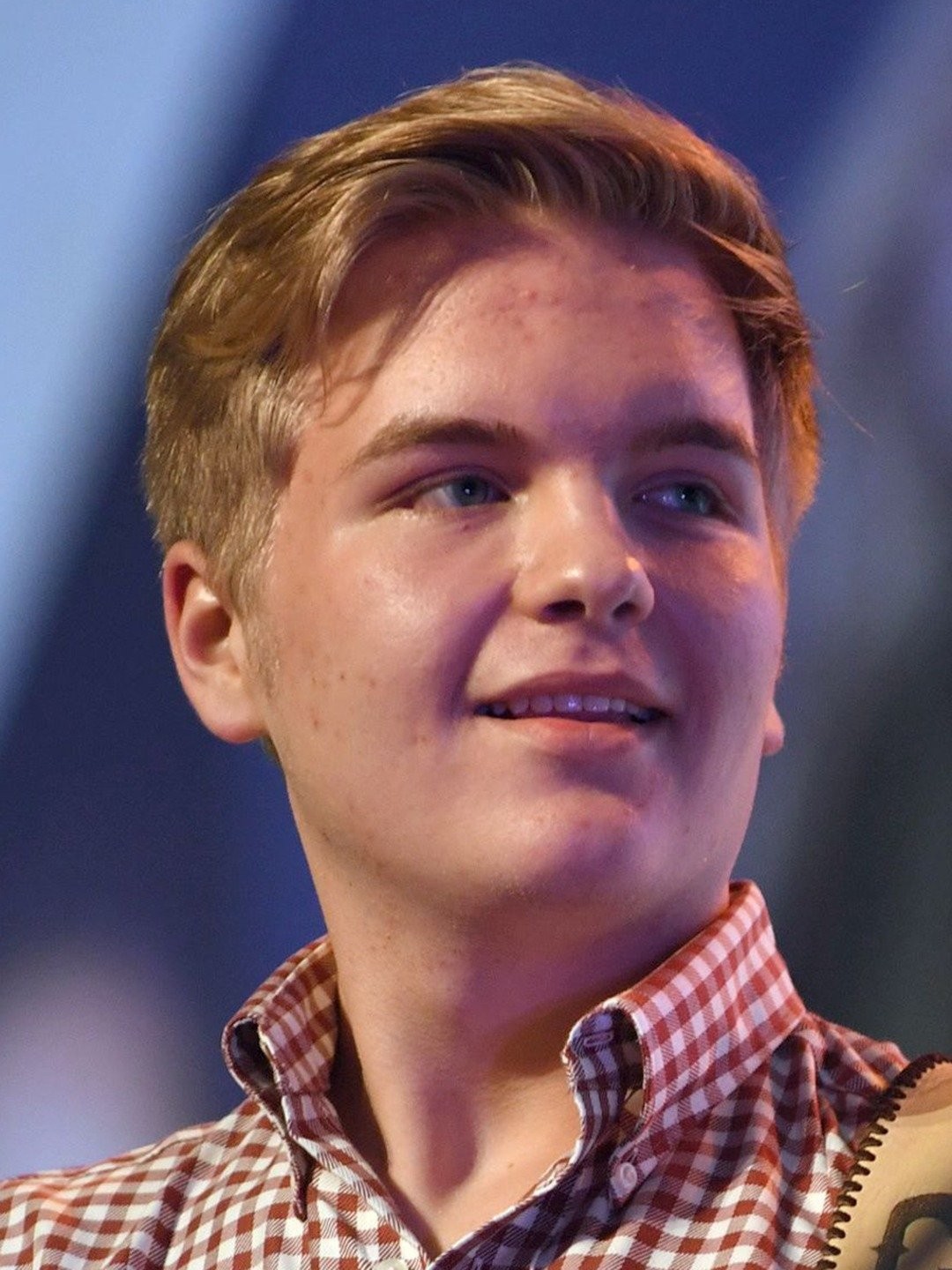 Caleb Lee Hutchinson Pictures | Rotten Tomatoes