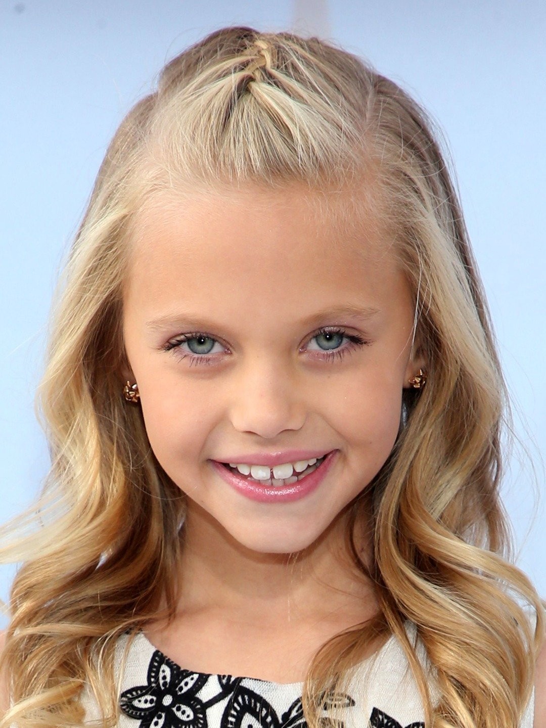 Sydney Brower Pictures | Rotten Tomatoes