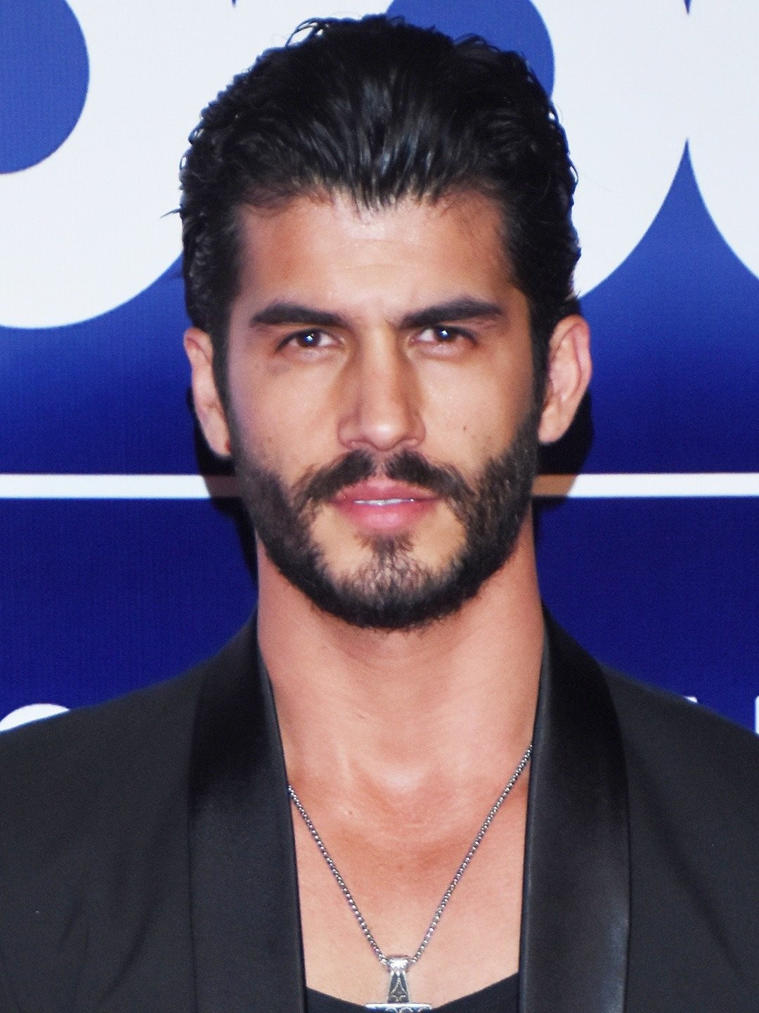 Irving Peña Pictures | Rotten Tomatoes