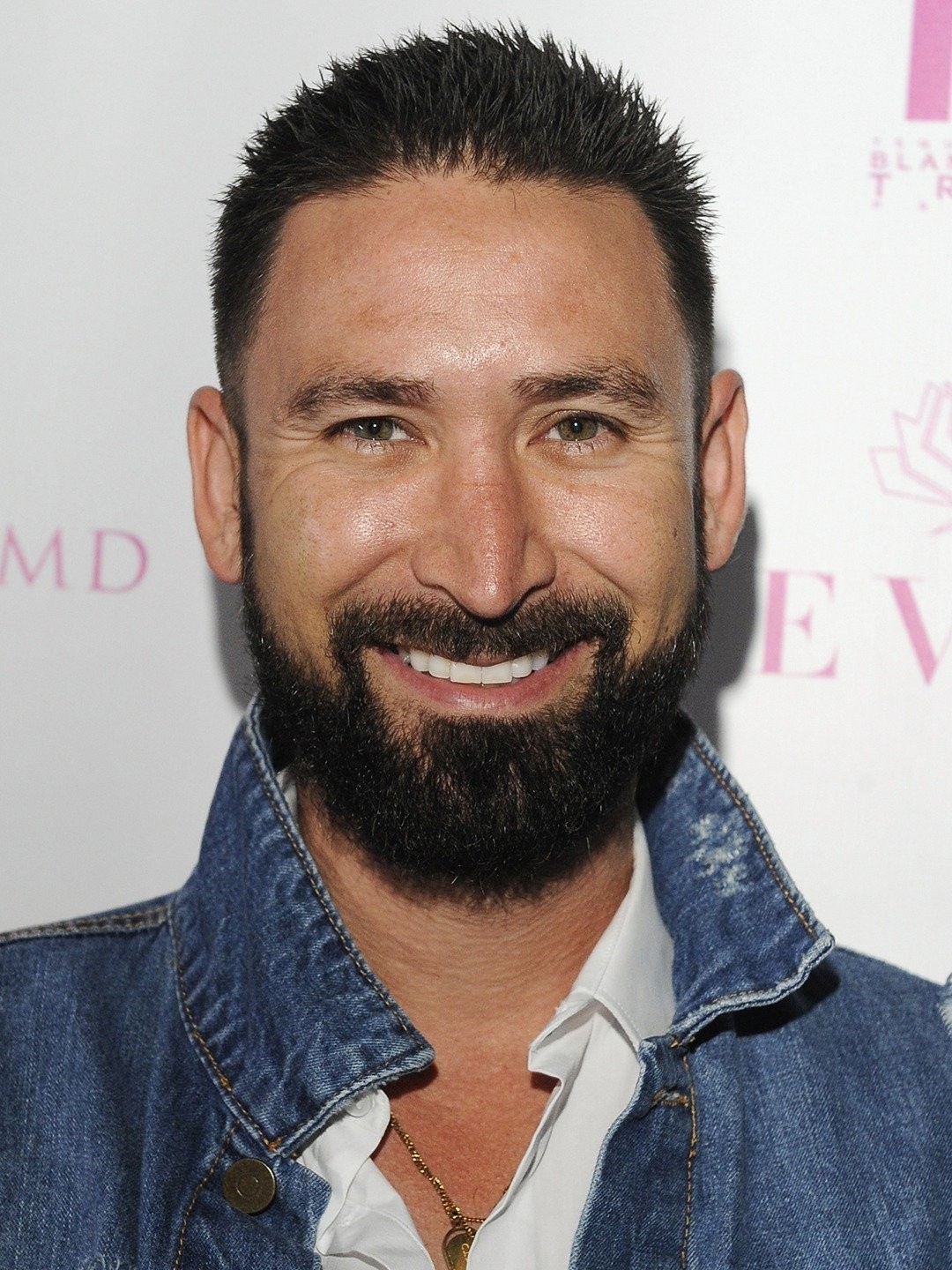 Tai Savet Pictures | Rotten Tomatoes