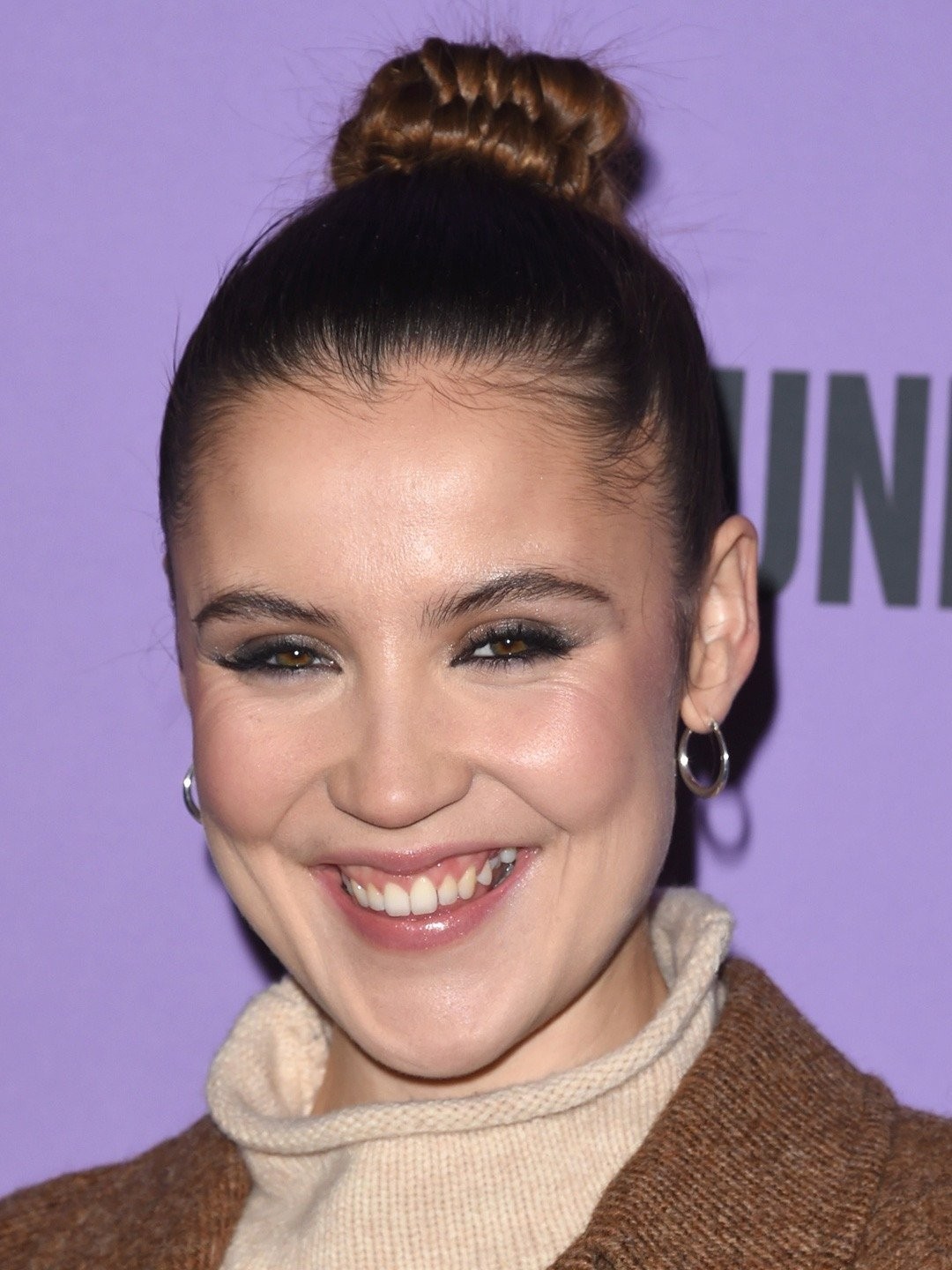 Oona Roche Pictures | Rotten Tomatoes