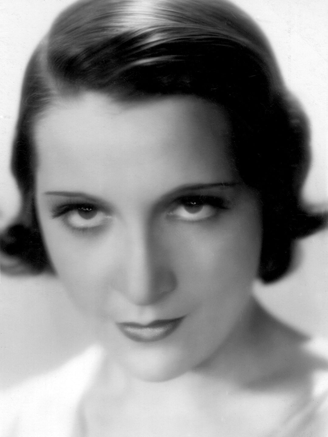 Alice Field Pictures | Rotten Tomatoes
