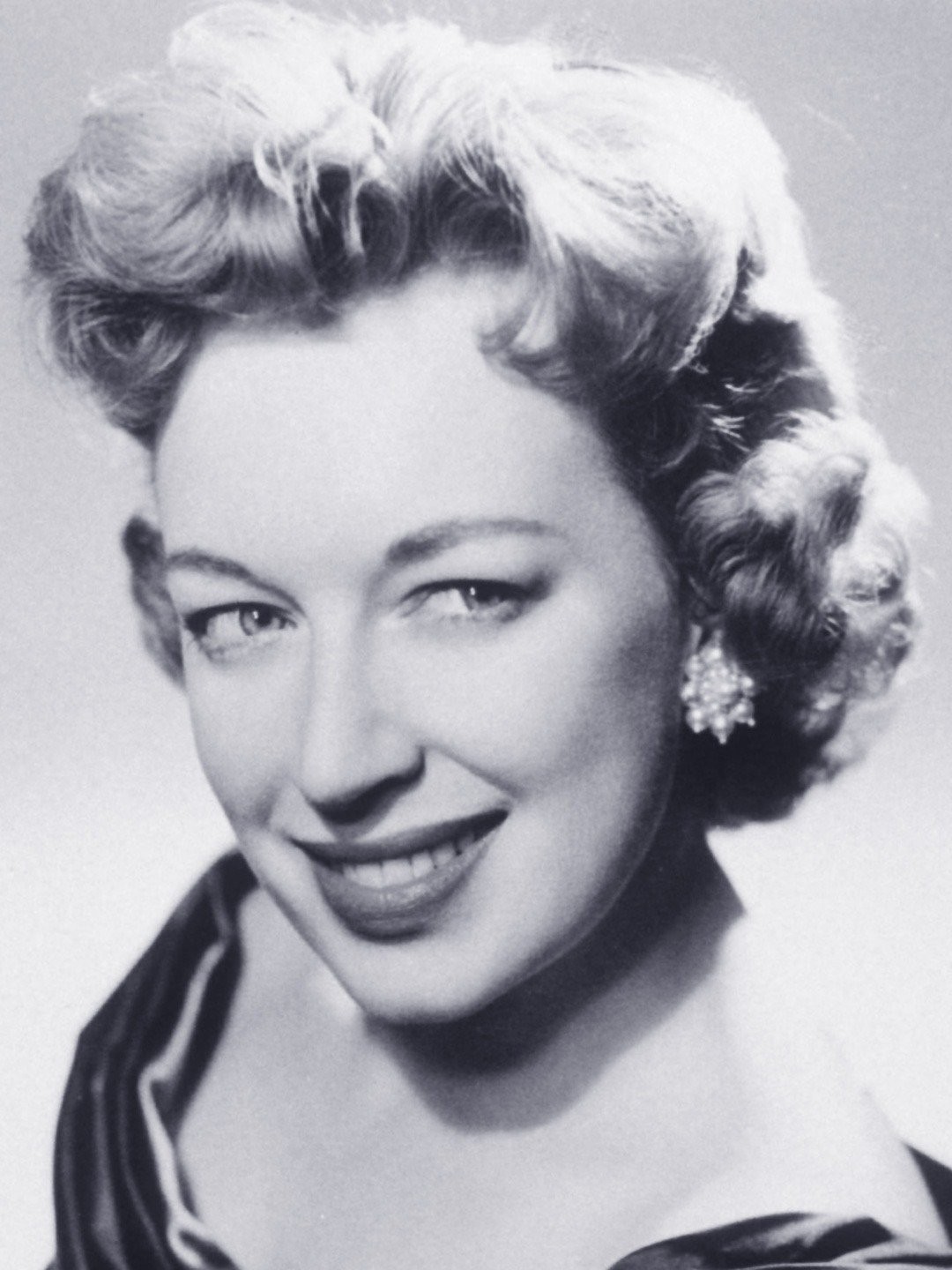 June Whitfield Pictures | Rotten Tomatoes