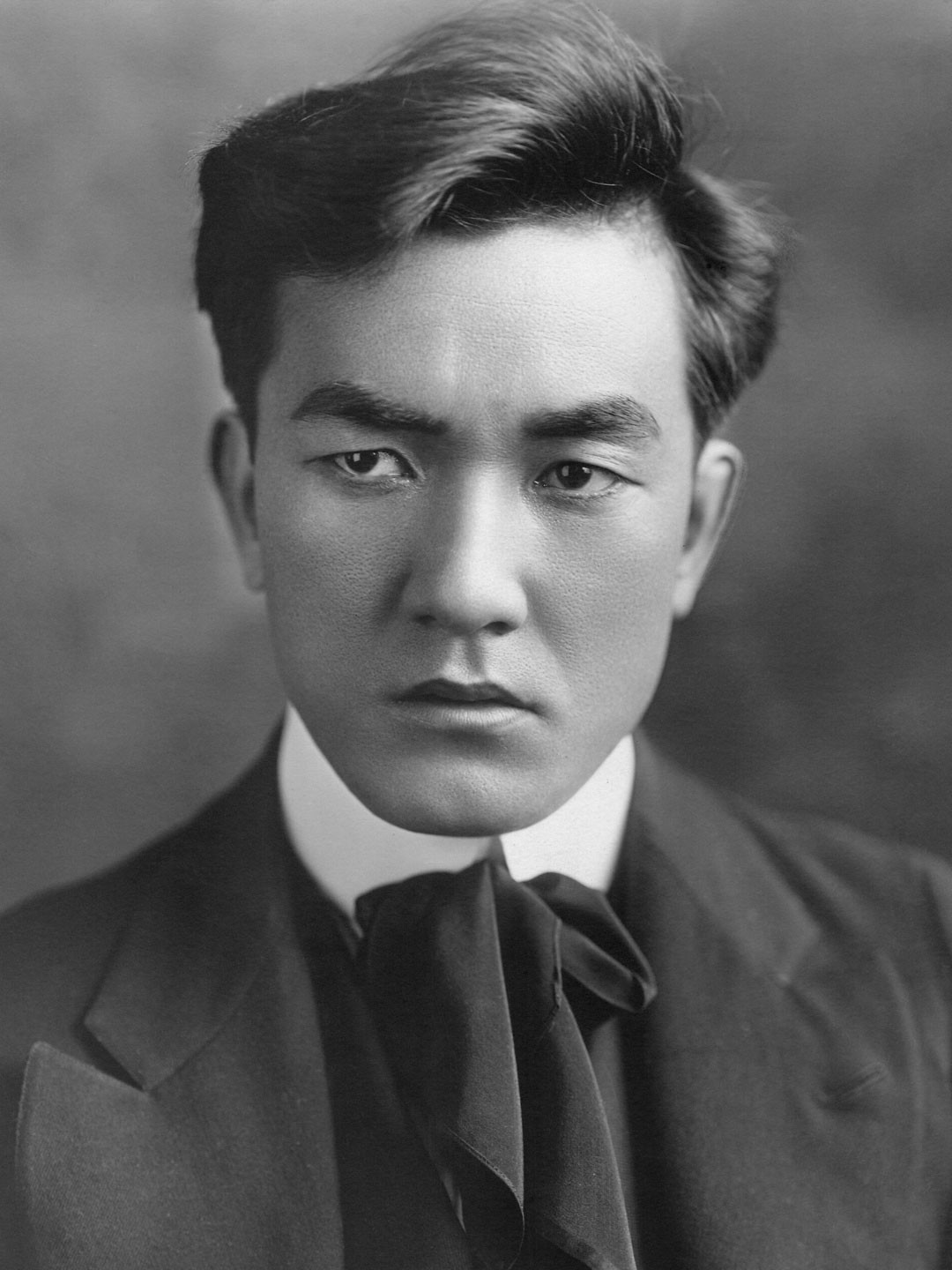 Sessue Hayakawa Pictures | Rotten Tomatoes