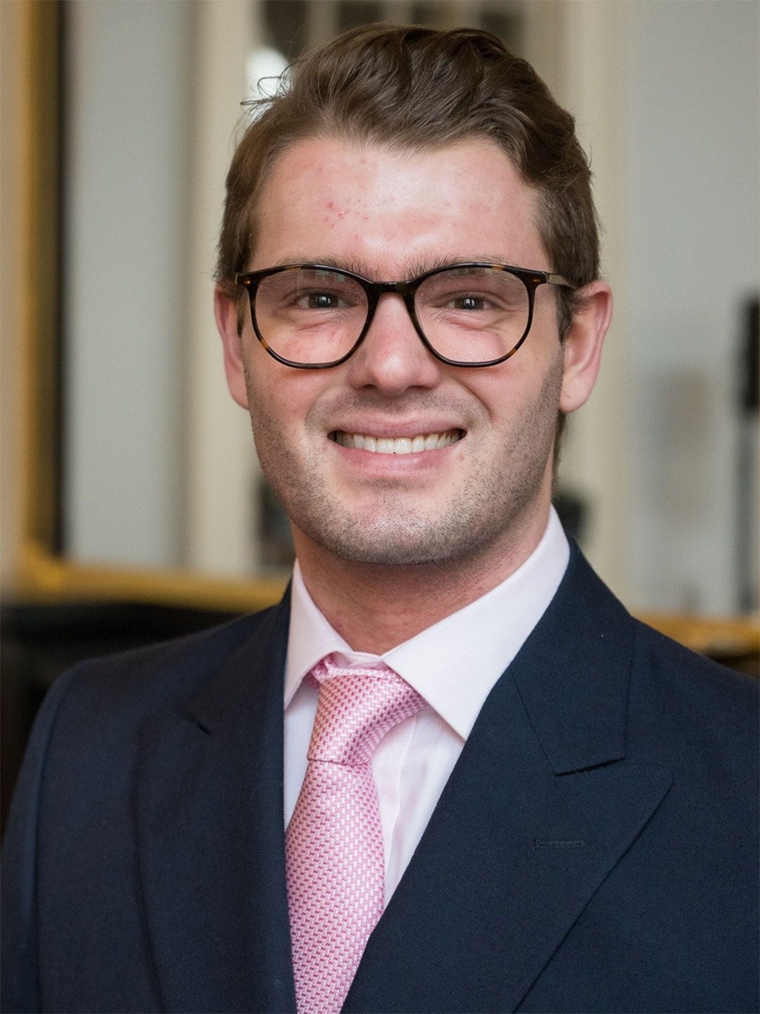 Louis Strong Pictures | Rotten Tomatoes