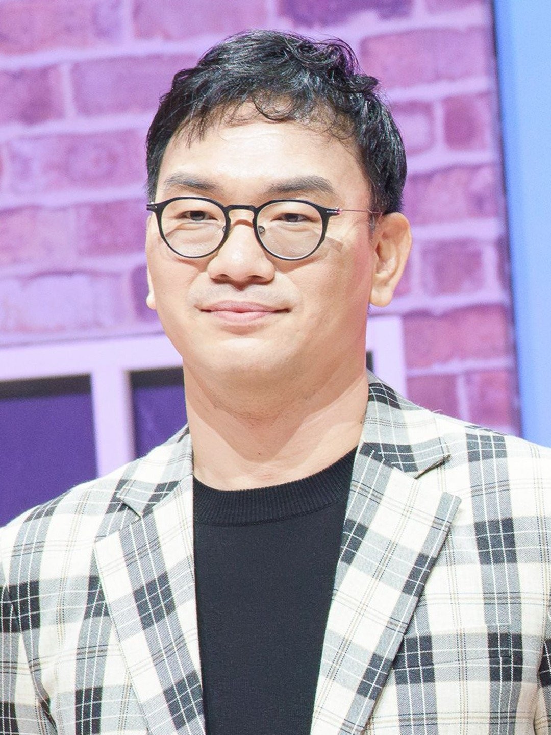 Lee Jeong-hyo Pictures | Rotten Tomatoes