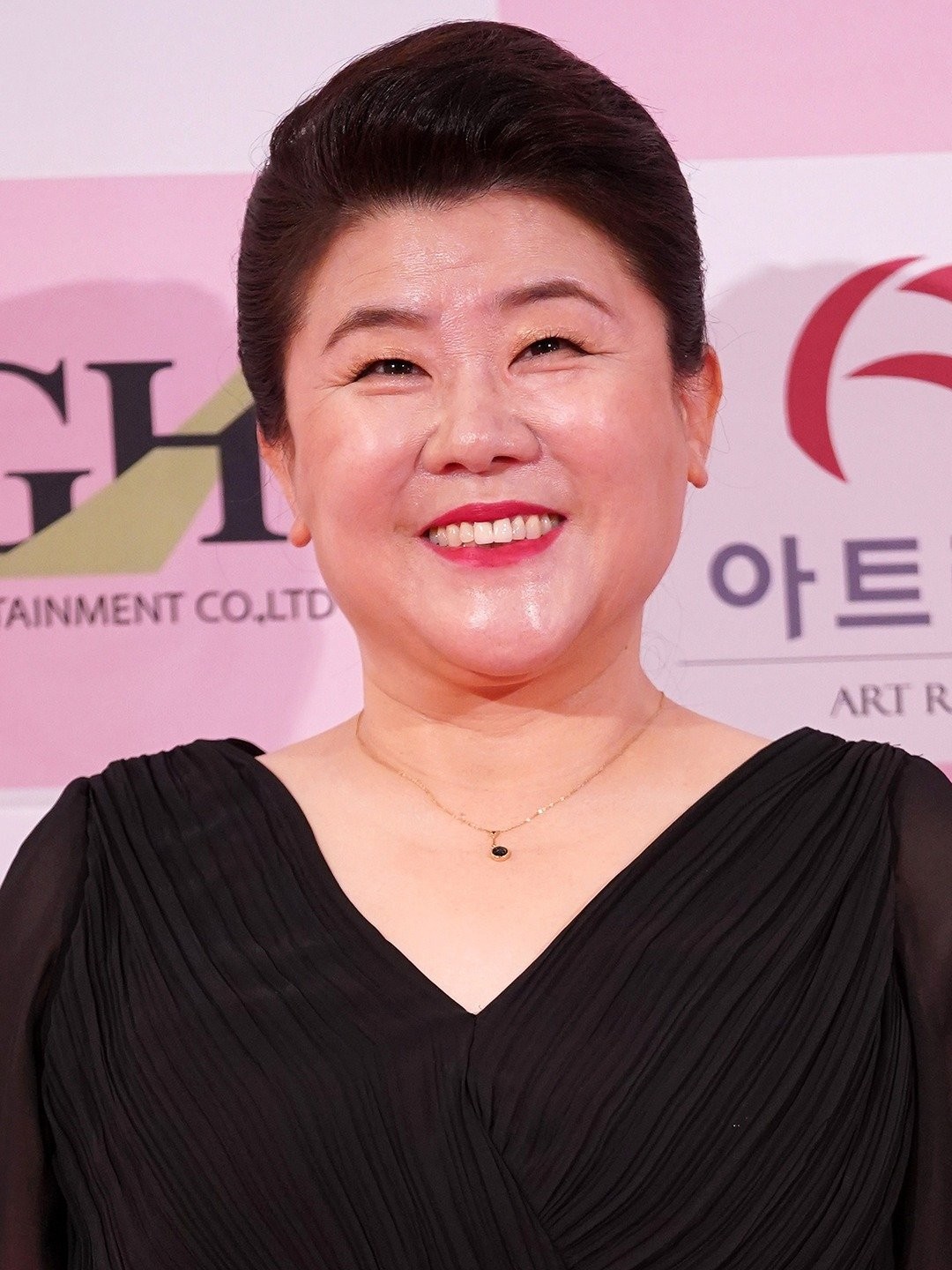 Lee Jung-eun Pictures | Rotten Tomatoes