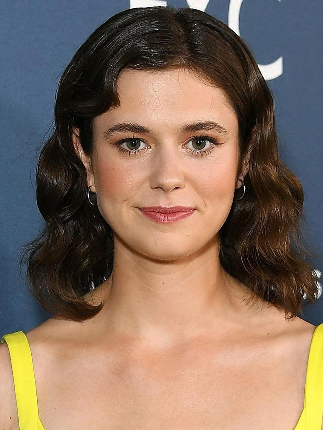 Alison Oliver Pictures | Rotten Tomatoes