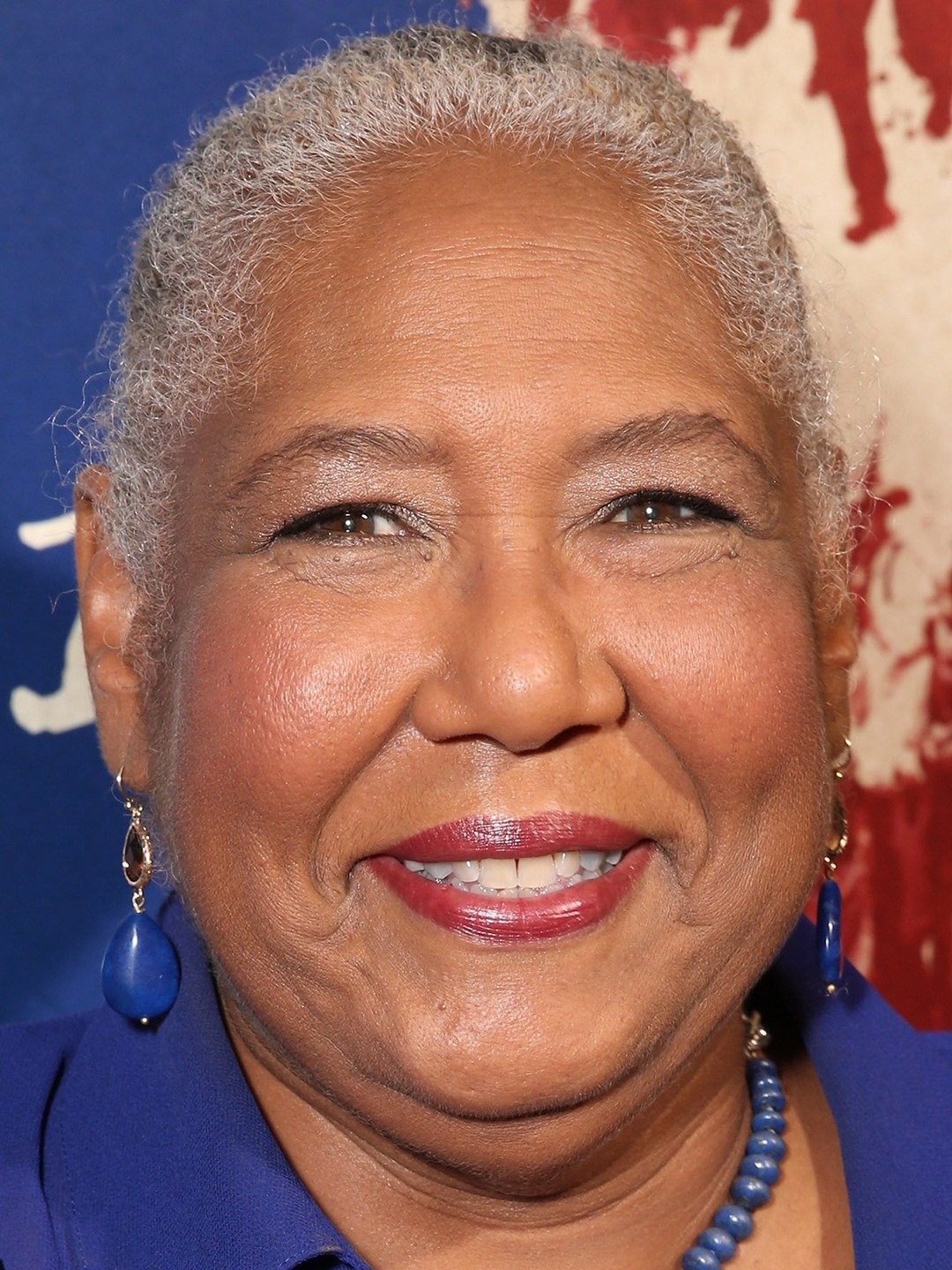 Esther Scott Pictures | Rotten Tomatoes