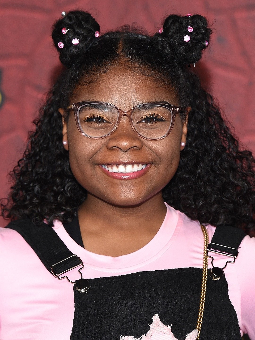 Taylor Cora Pictures | Rotten Tomatoes