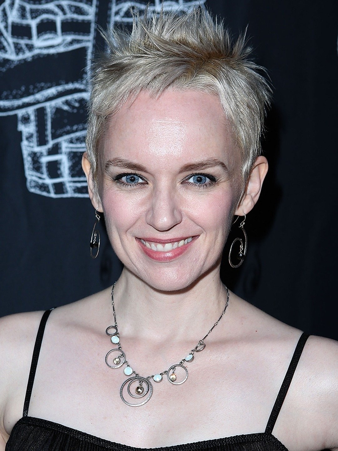 Tara Price Pictures | Rotten Tomatoes