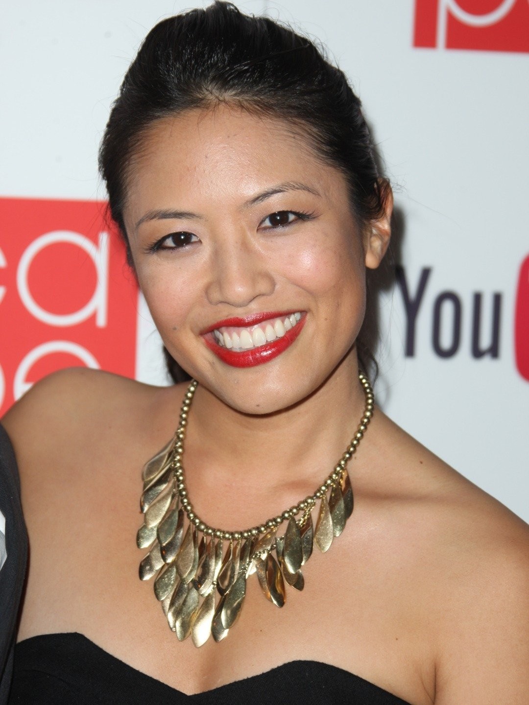 Emily Chang Pictures | Rotten Tomatoes