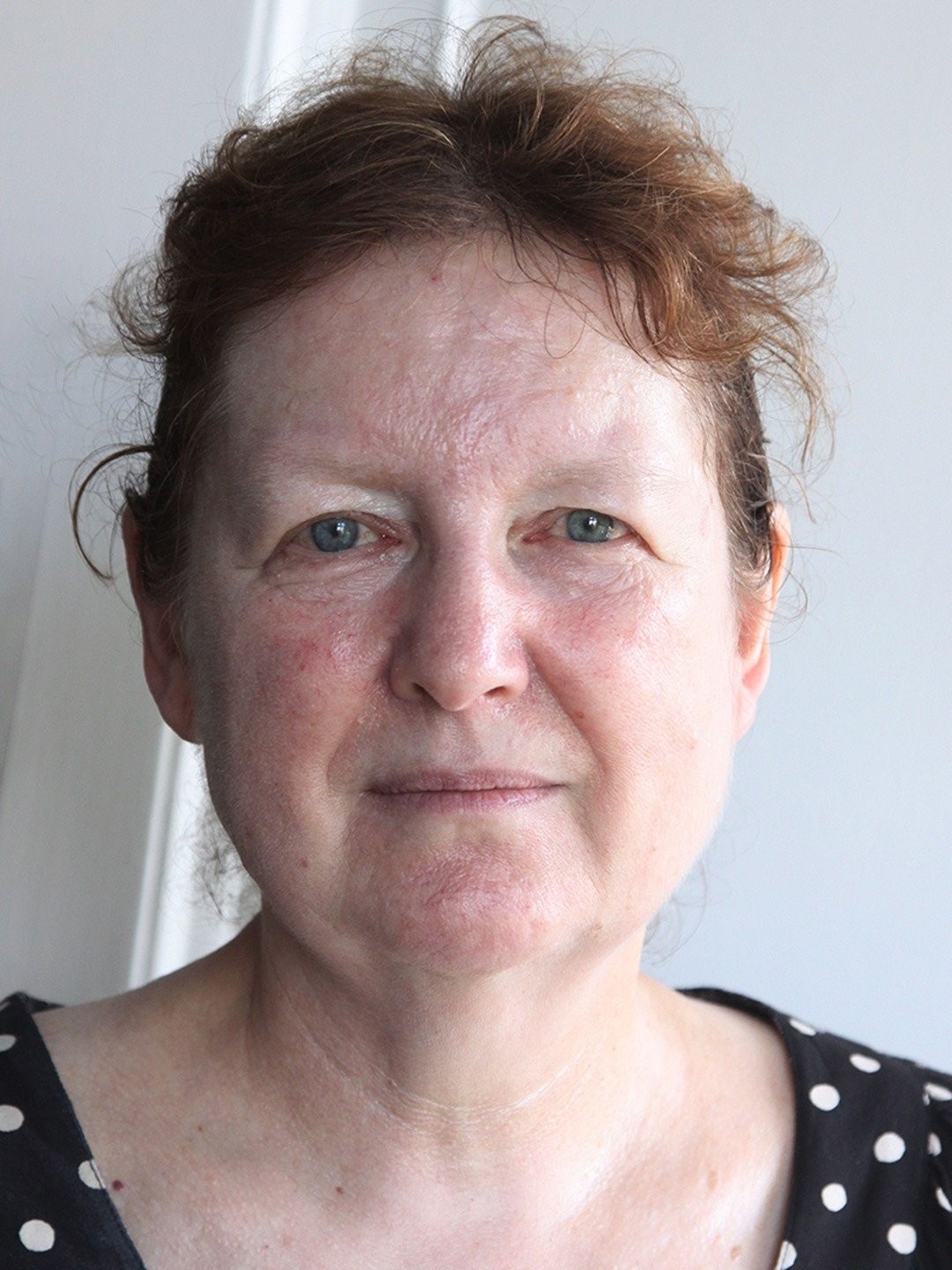 Julie Guest's Instagram, Twitter & Facebook on IDCrawl