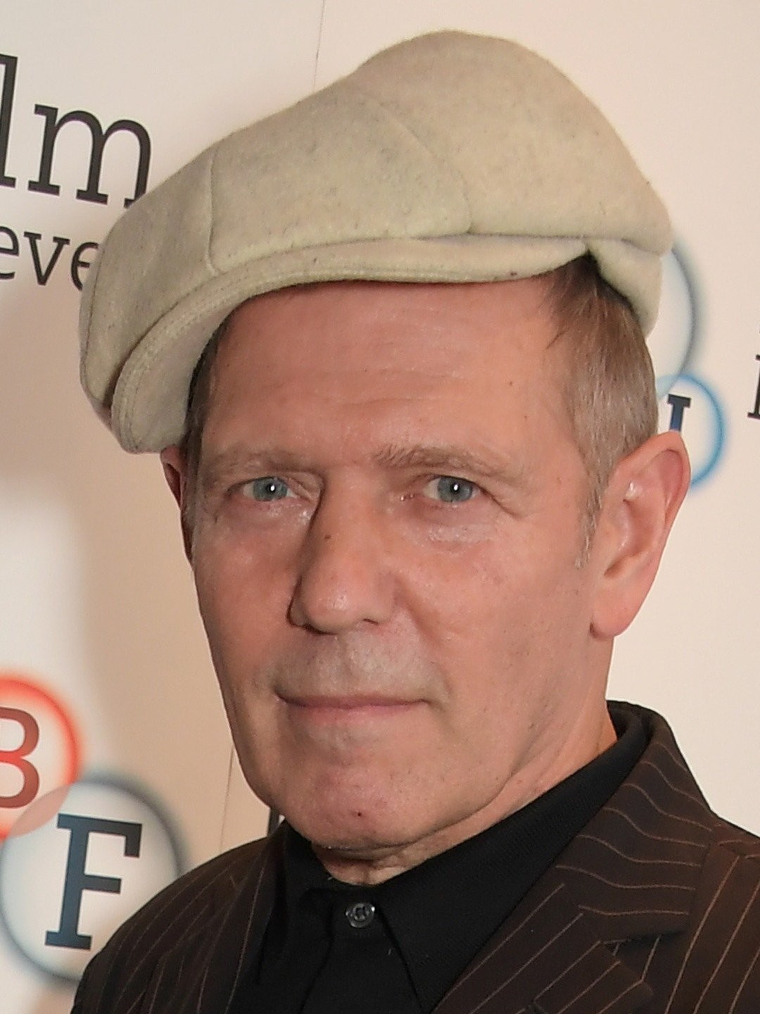 Paul Simonon Pictures | Rotten Tomatoes