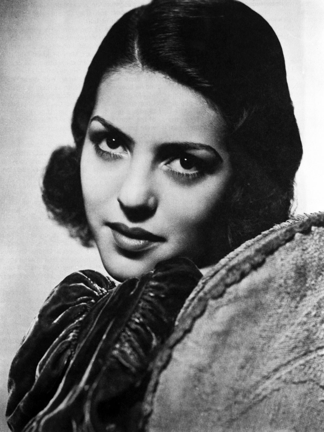 May Wynn Pictures | Rotten Tomatoes