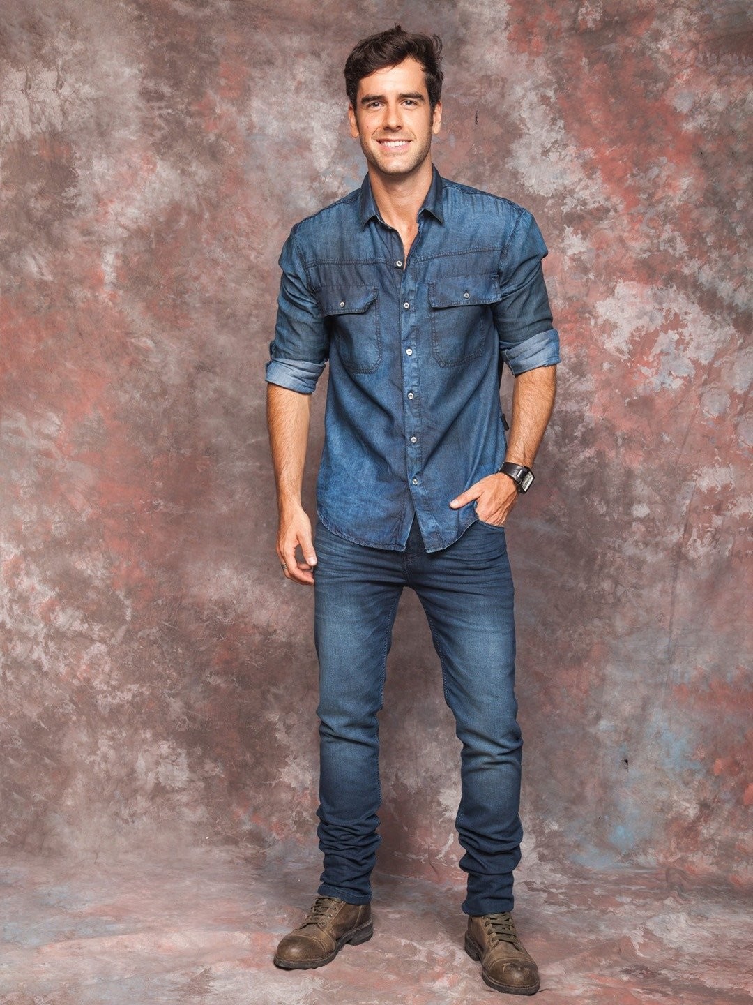 Marcos Pitombo Pictures | Rotten Tomatoes