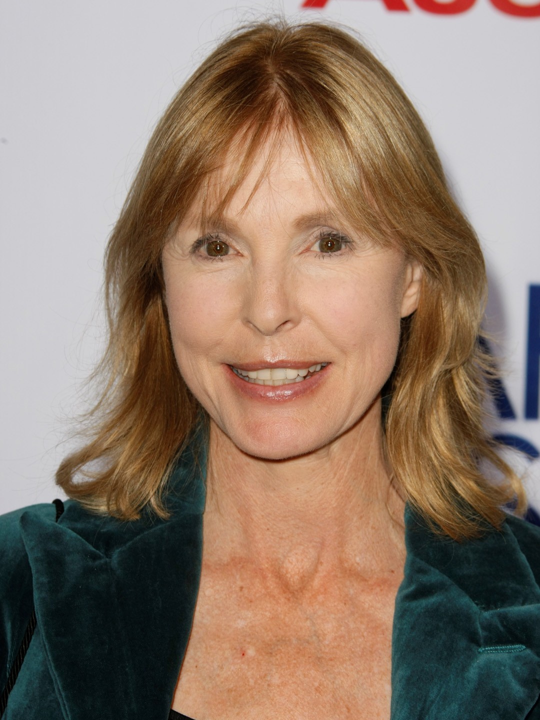 Victoria Tennant Pictures | Rotten Tomatoes