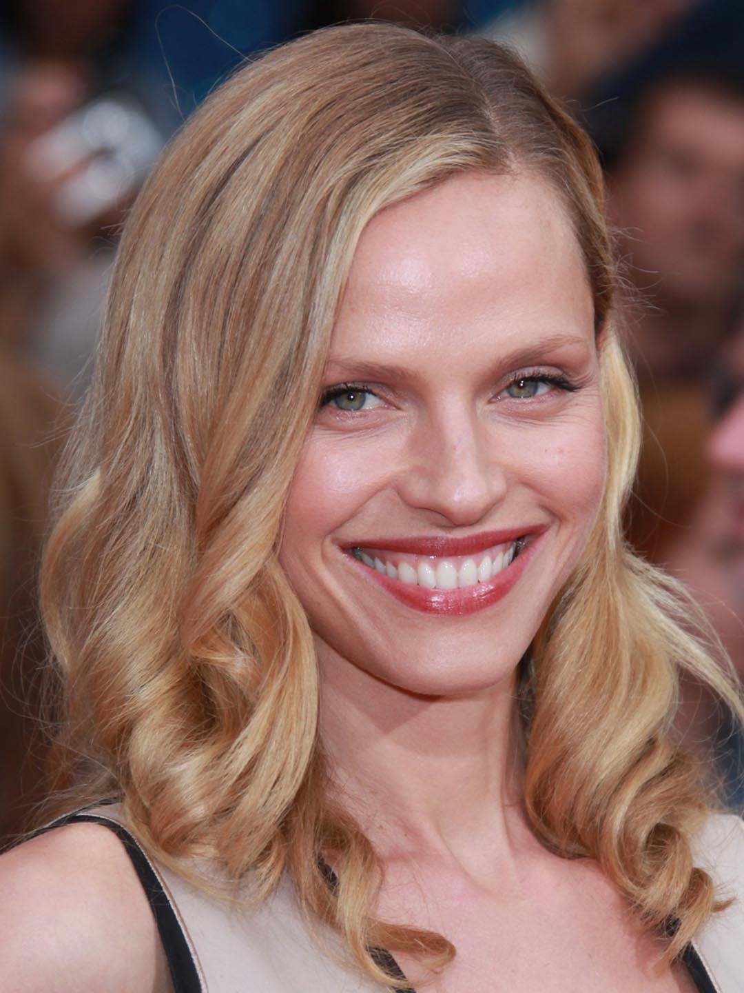 Rachel Roberts Pictures | Rotten Tomatoes