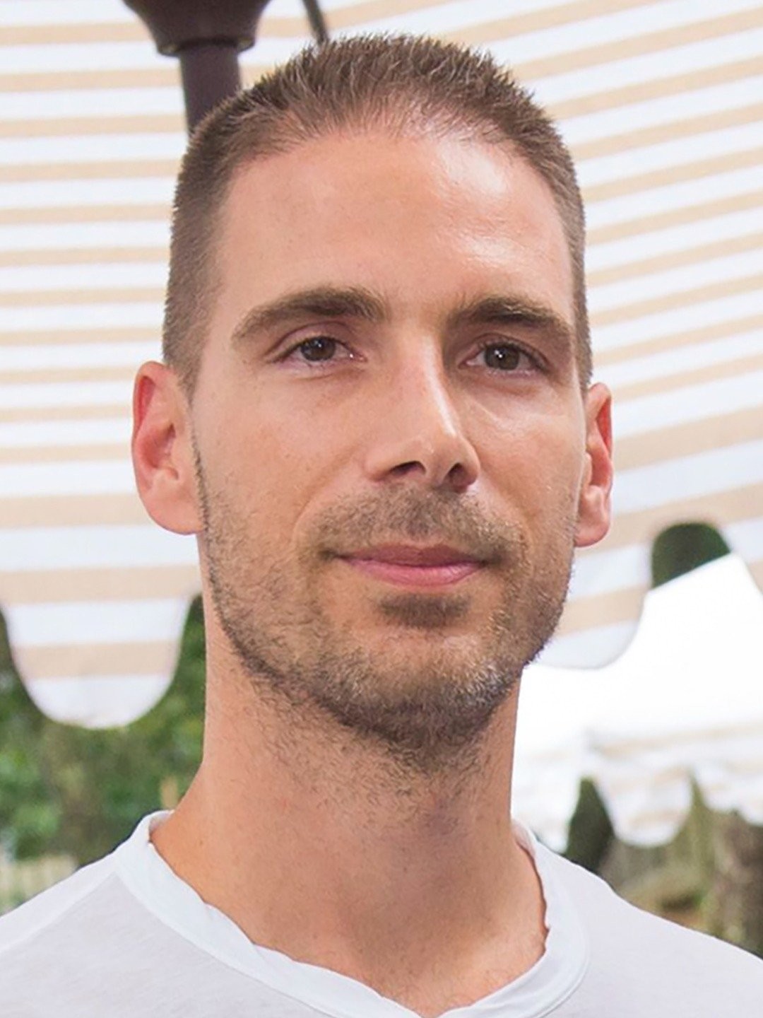 Simon Huck Pictures | Rotten Tomatoes