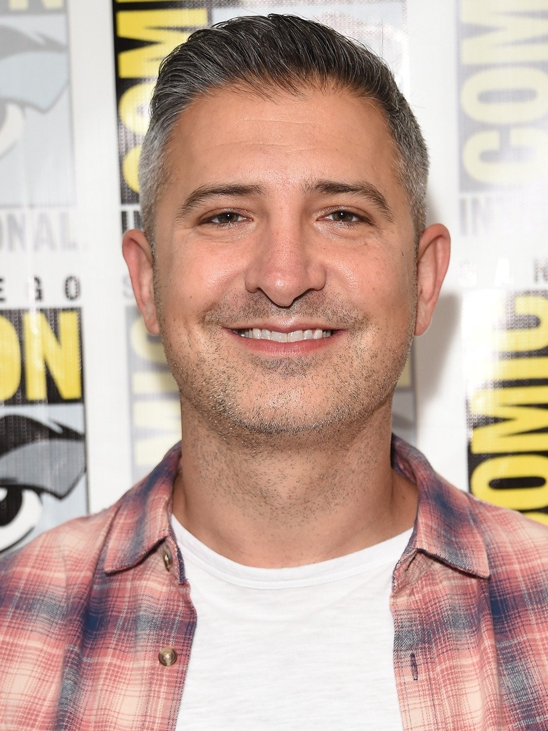 Emile Blum's Instagram, Twitter & Facebook on IDCrawl