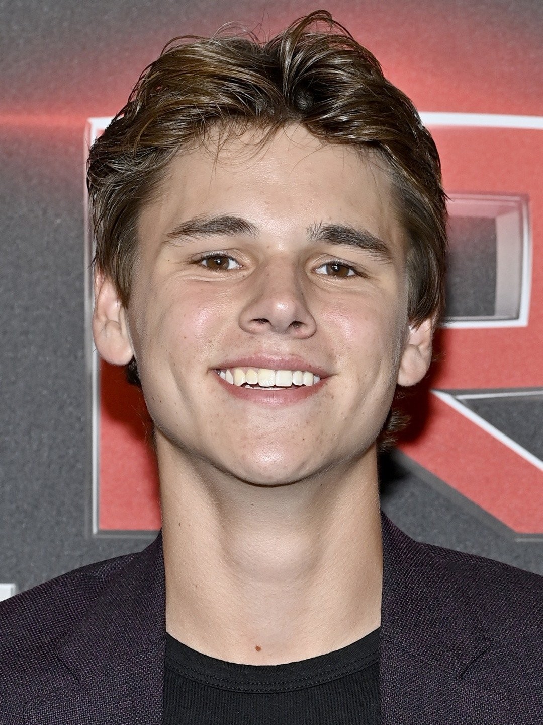 Gavin White Pictures | Rotten Tomatoes