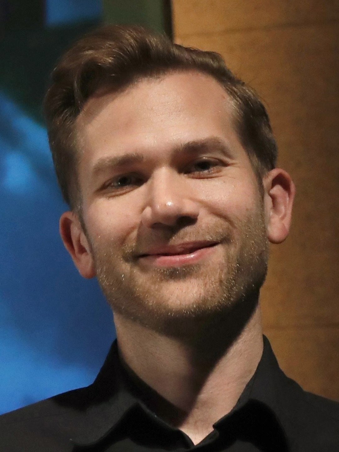 Aaron Moorhead Pictures | Rotten Tomatoes