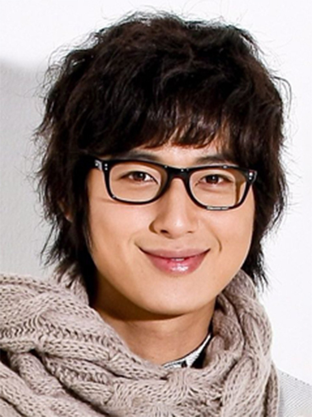 Lee Jee-hoon Pictures | Rotten Tomatoes