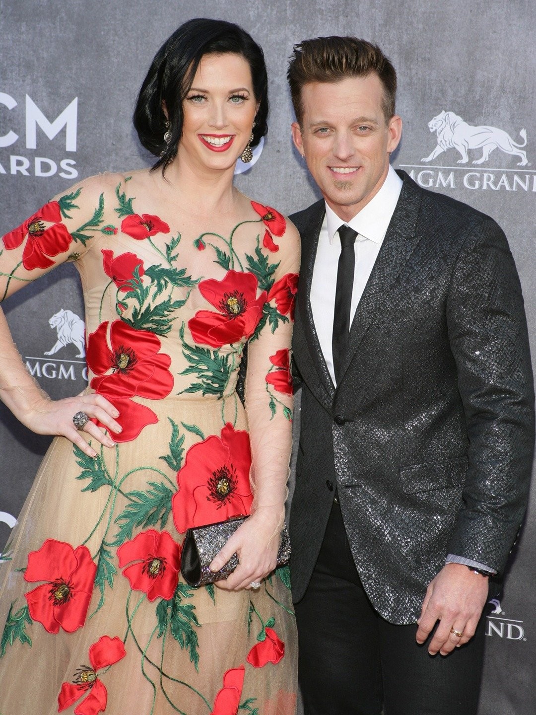 Thompson Square Pictures - Rotten Tomatoes
