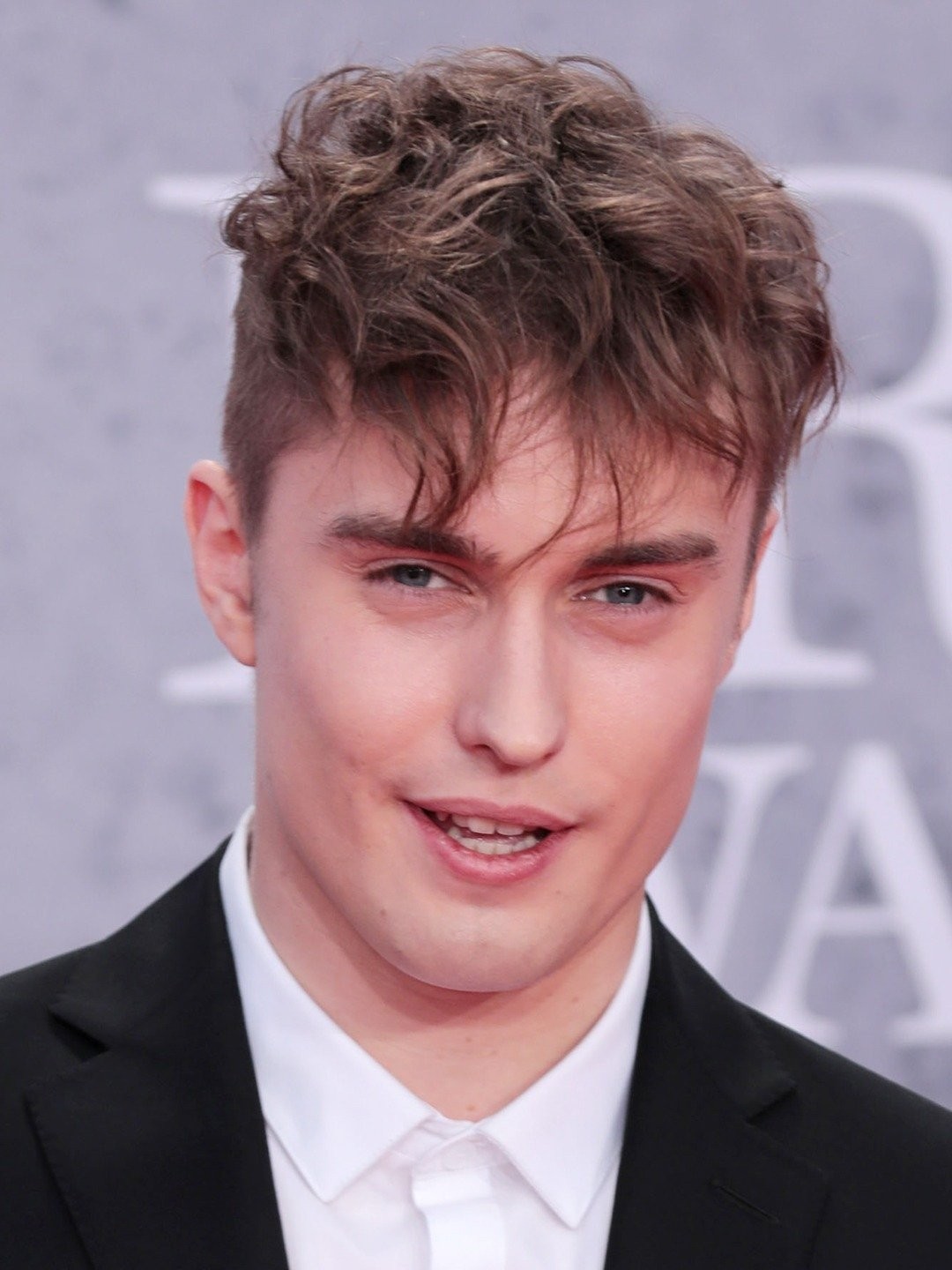 Sam Fender Pictures | Rotten Tomatoes