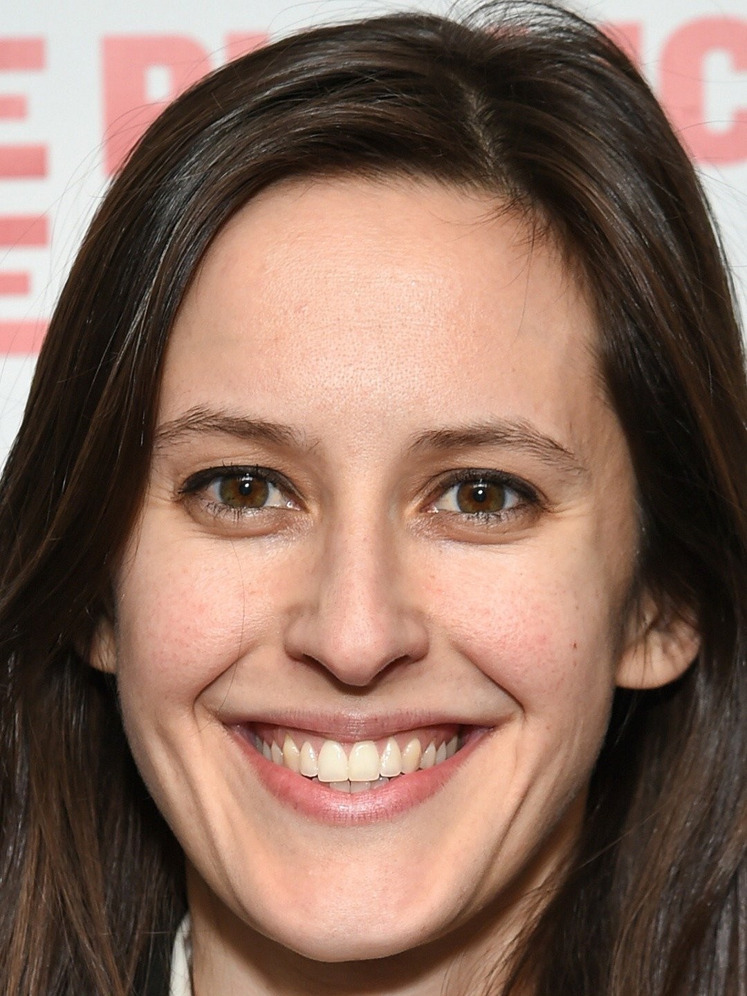 Sarah Burgess Pictures | Rotten Tomatoes