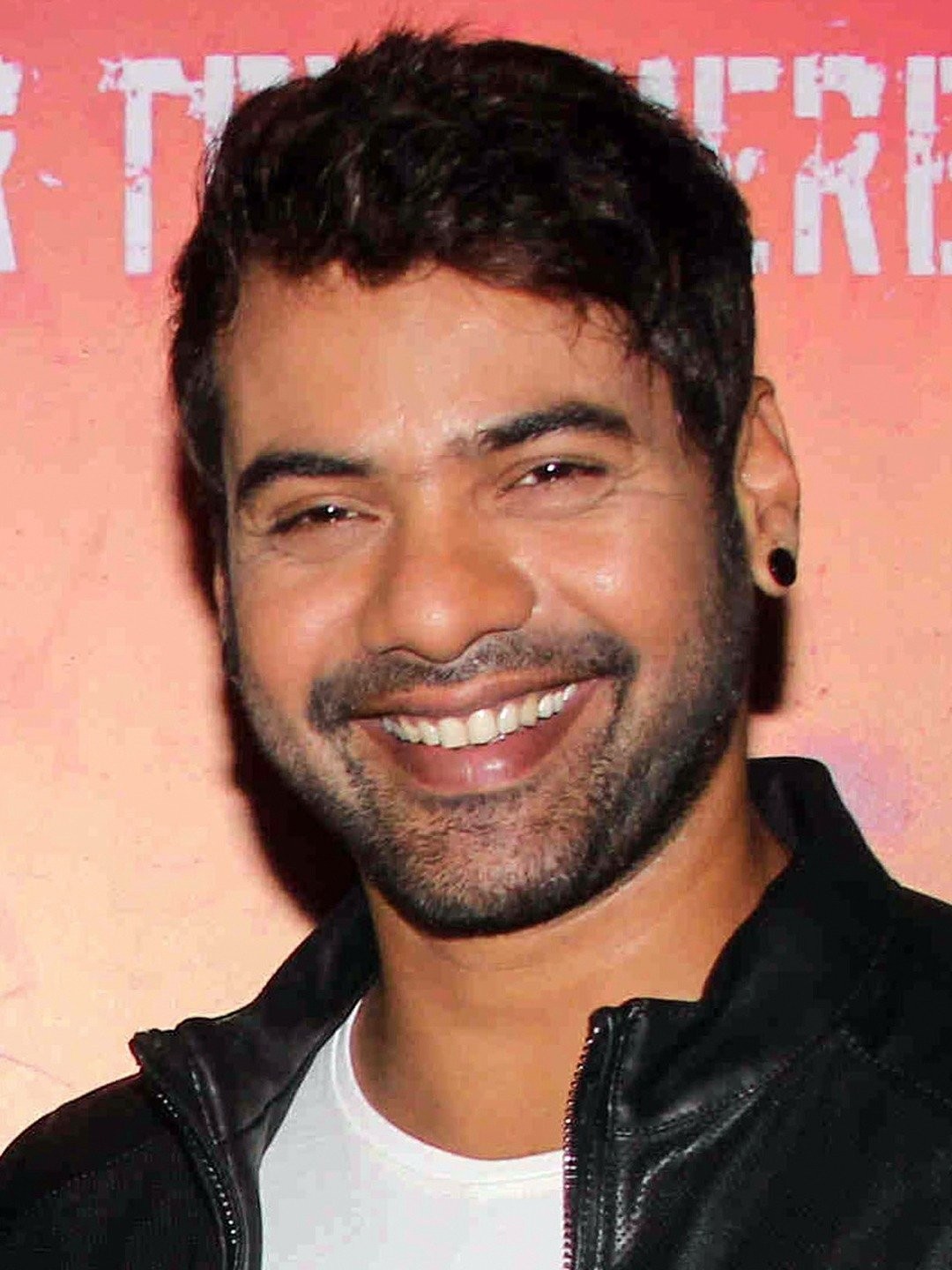 Shabbir Ahluwalia Pictures | Rotten Tomatoes