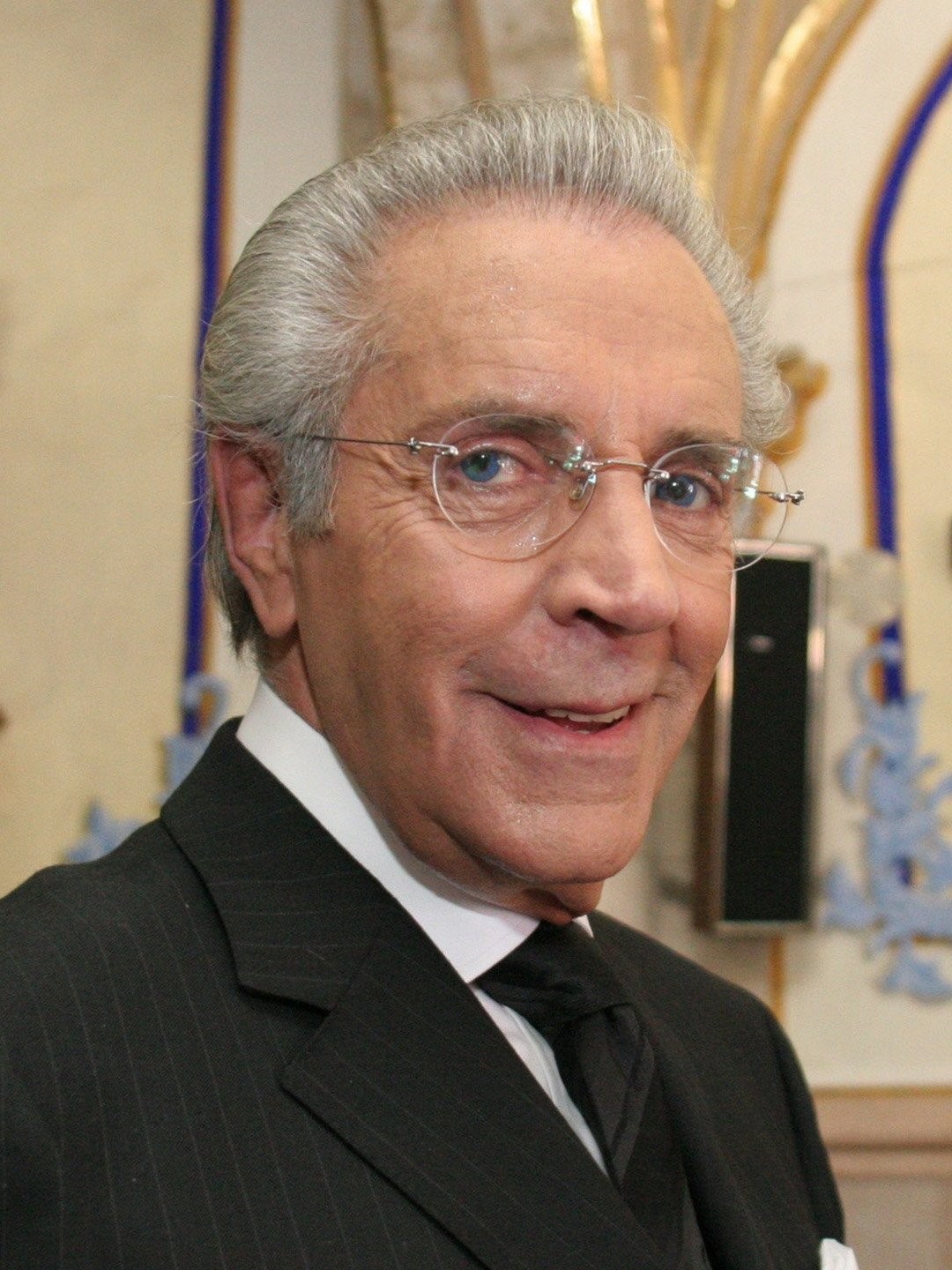 Julio Alemán Pictures | Rotten Tomatoes