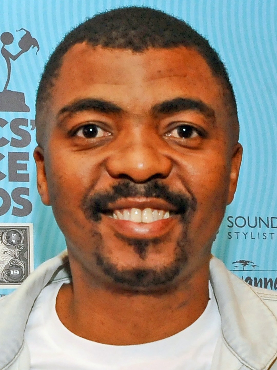 Loyiso Gola Pictures | Rotten Tomatoes