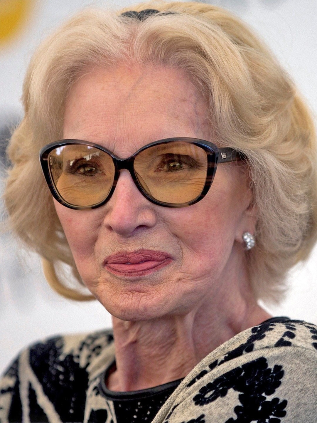 Helga Liné Pictures | Rotten Tomatoes
