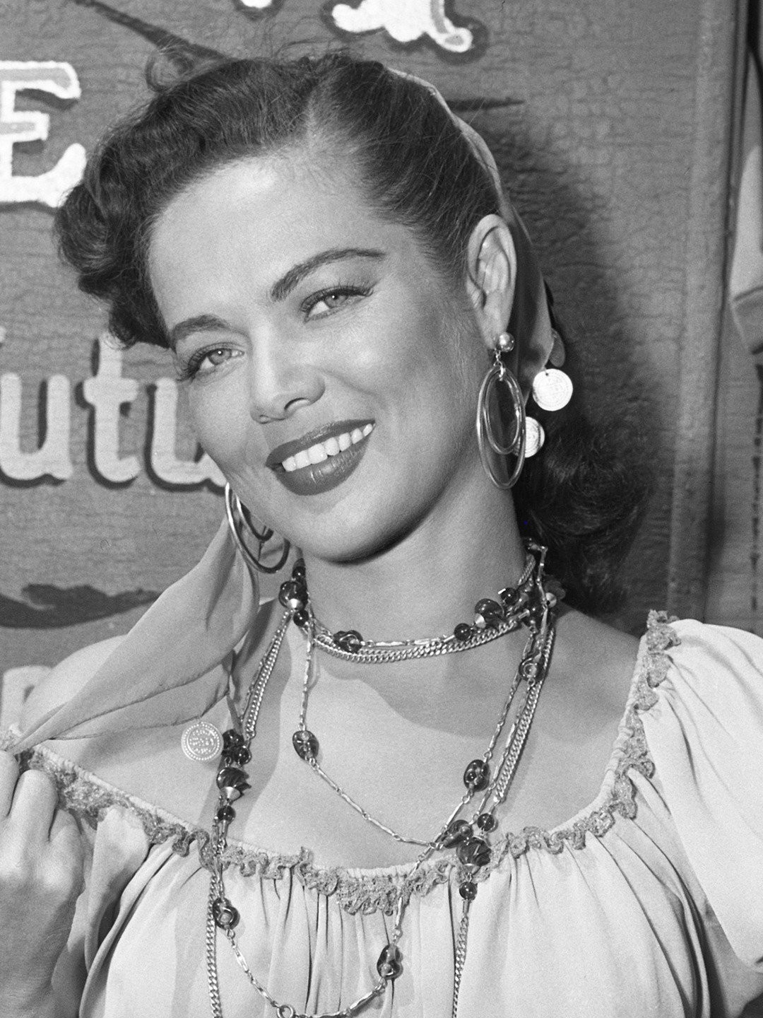 Dona Drake Pictures | Rotten Tomatoes