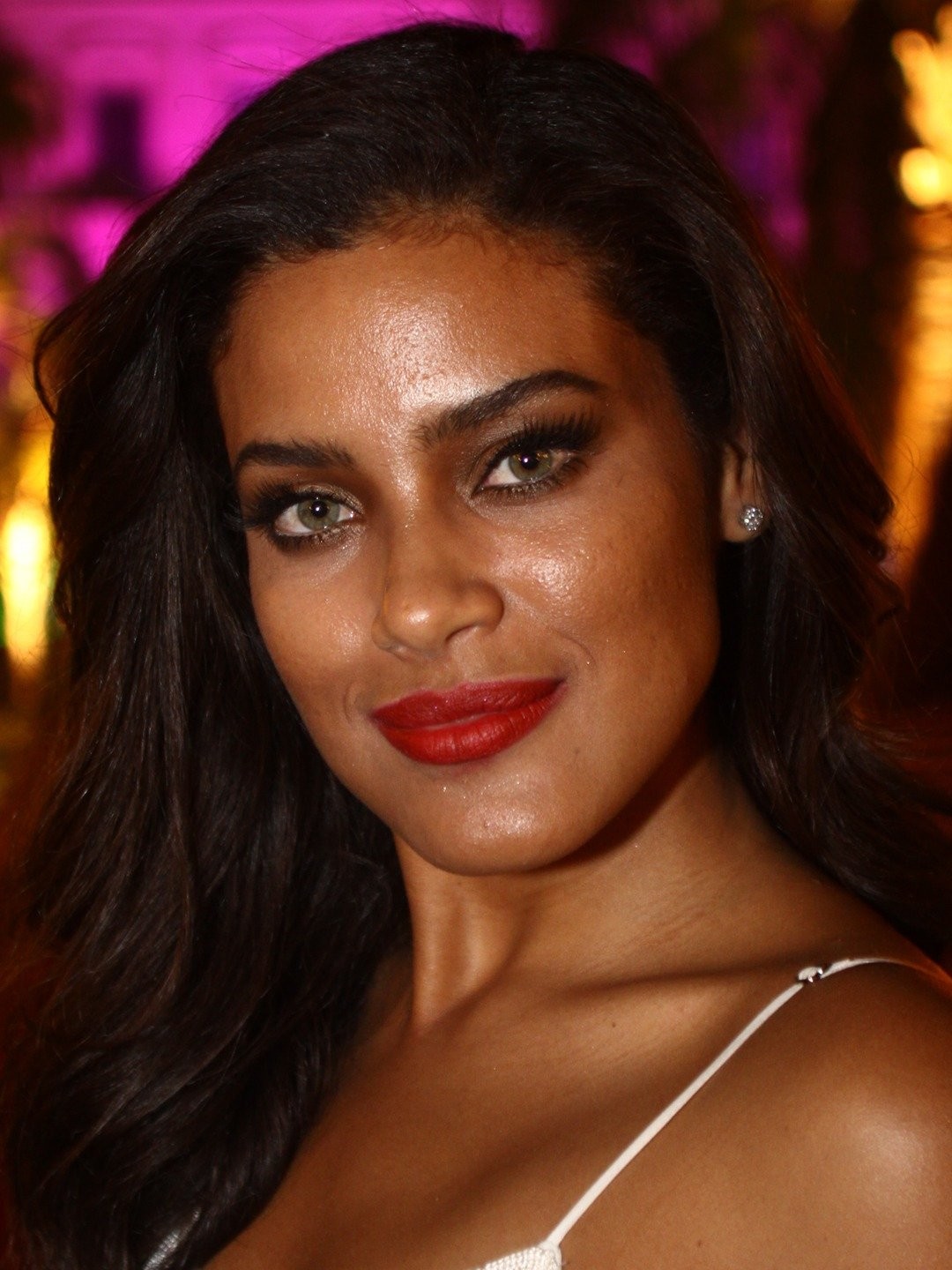 Ildi Silva Pictures | Rotten Tomatoes