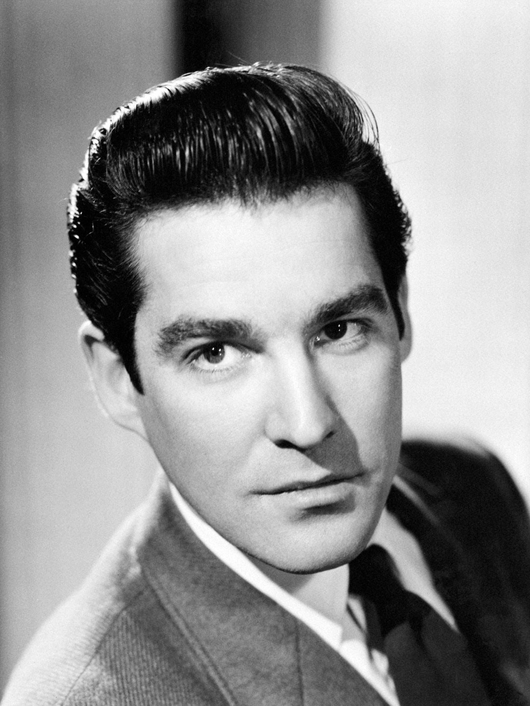 Michael Craig Pictures | Rotten Tomatoes