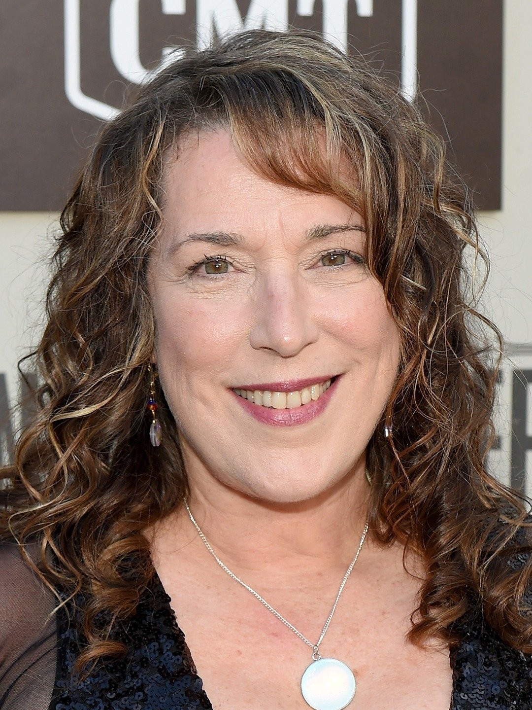 Beth Nielsen Chapman Pictures | Rotten Tomatoes