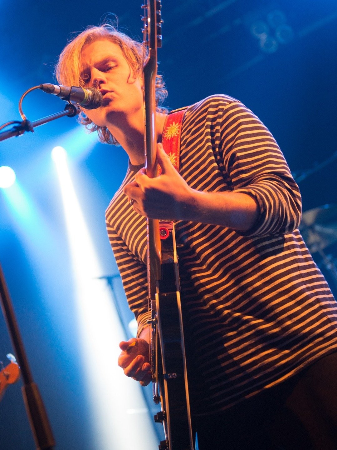 Colony House Pictures | Rotten Tomatoes