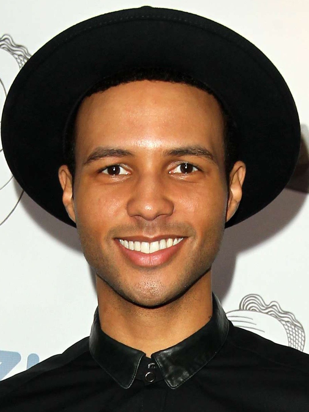 Rayvon Owen Pictures | Rotten Tomatoes