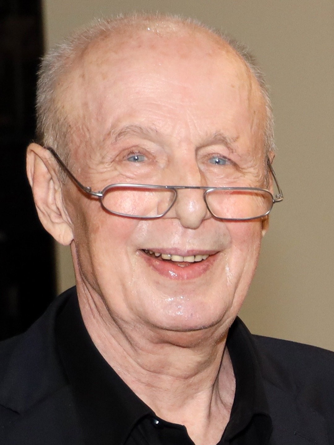 Stefan Soltesz Pictures | Rotten Tomatoes