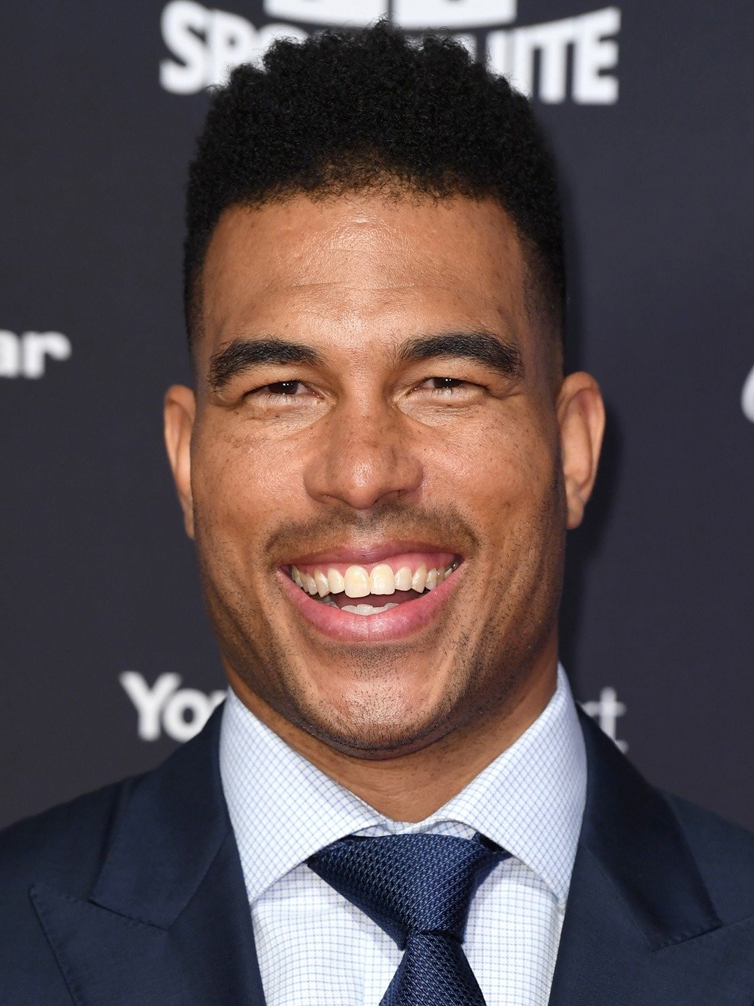 Jason Bell Pictures | Rotten Tomatoes