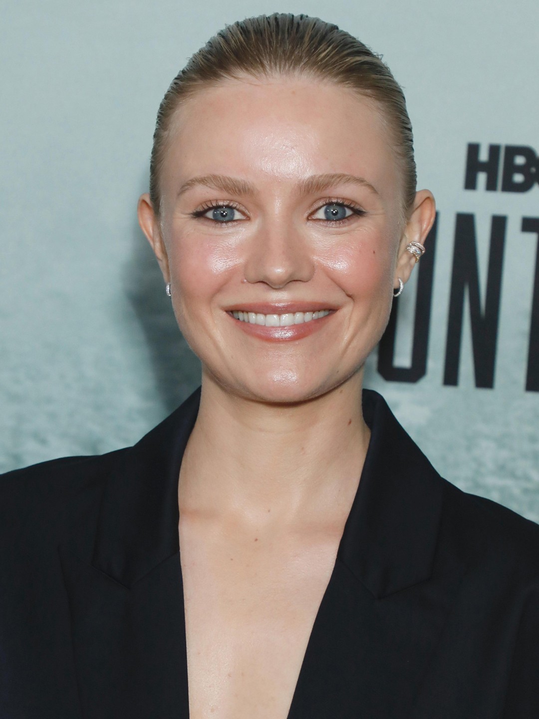 Hadley Robinson Pictures | Rotten Tomatoes