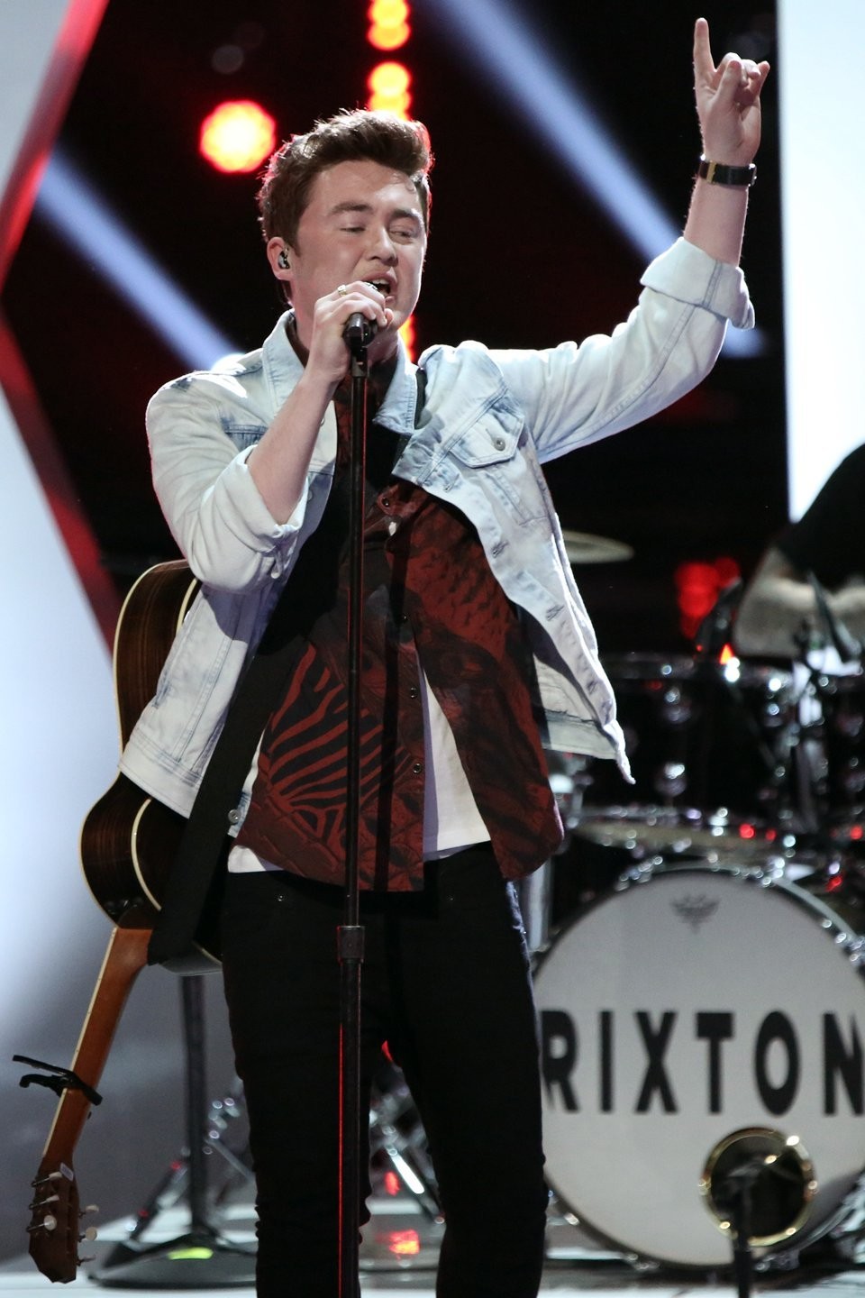 Live Top 10 Performance Show Pictures - Rotten Tomatoes